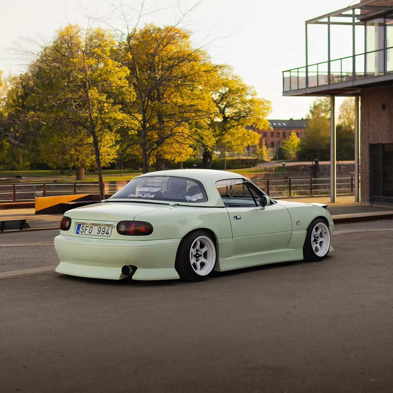 Mazda Miata 1990-1997 Deuce Style 4 Piece Polyurethane Full Body Kit